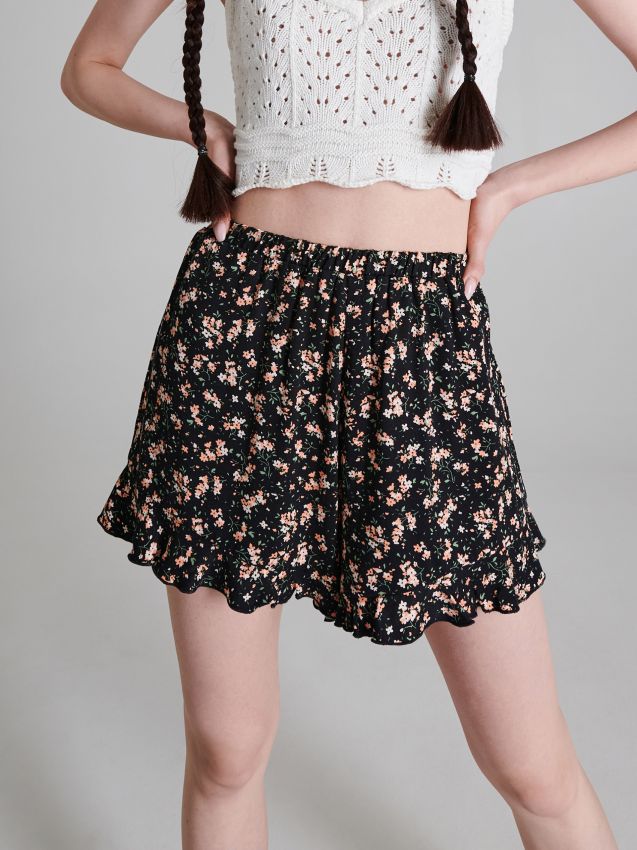 Kollektionen für Damen und Herren bei Cropp - Entdecke die neusten ...