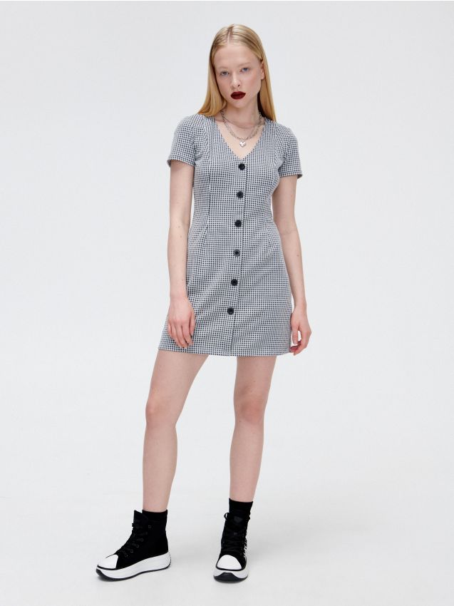 Sukienki młodzieżowe damskie | Cropp